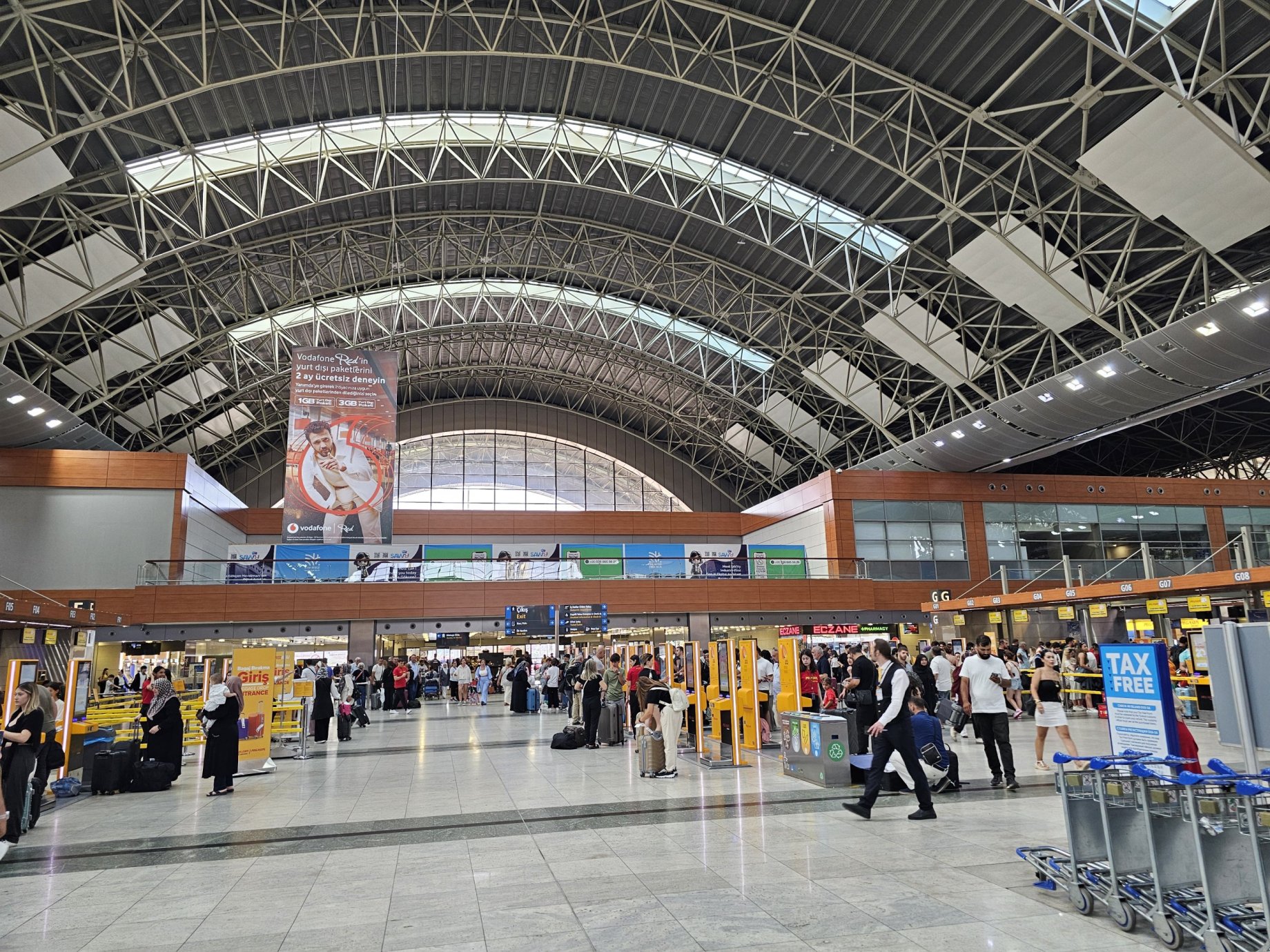 Sabiha Gökçen Havalimanı (SAW) Transfer Alınış Saatleri, Kalkış ve ...